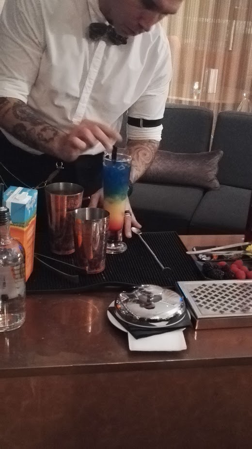 COCKTAIL FUN AT TWORUBA, HILTON LONDON TOWER BRIDGE - London Meets Paris